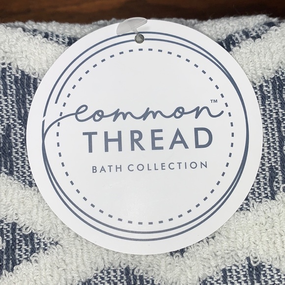 Common Thread | Bath | Common Thread 0 Cotton Bath Towel 27 X 51 | Poshmark